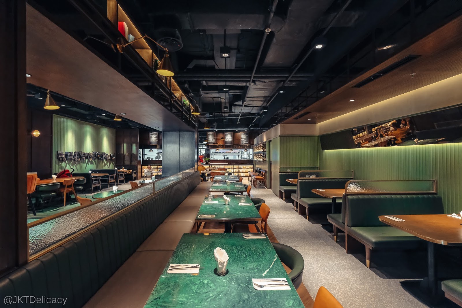 JKTDelicacy.com: Flynn Dine & Bar ~ A cozy bar and dining at Mega Kuningan