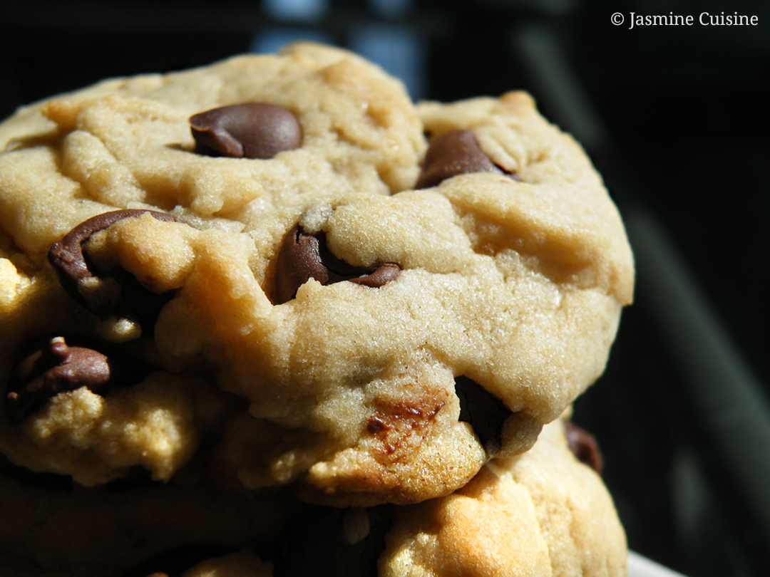 Les meilleurs biscuits aux pépites de chocolat végétaliens - Jasmine ...