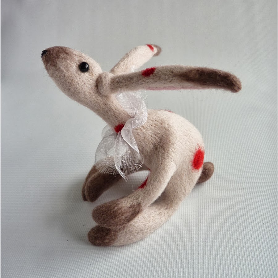 Middle of Nowhere: Hares, foxes and a little dog