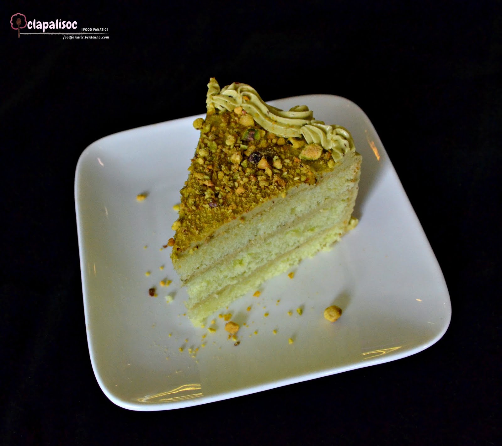 Kapitolyo Food Tour: Lia's Cakes in Season | |foodfanaticph| by clapalisoc