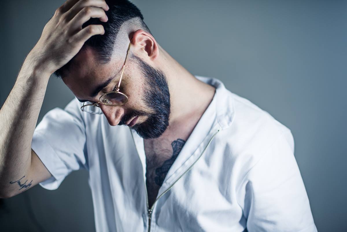 Frederico apresenta experiência visual em EP de estreia, “Resistente ...