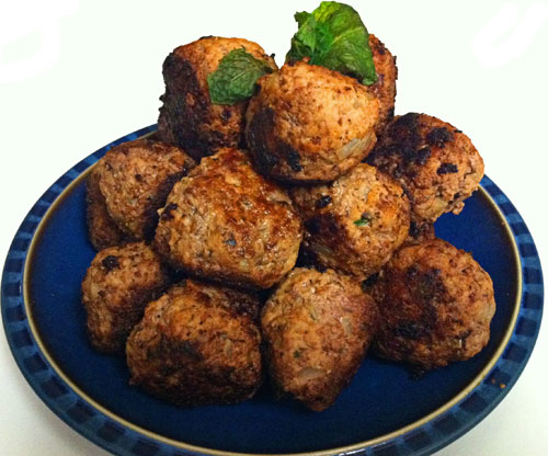 Low-Carb Exotic: Low-Carb Greek Keftethes (Meatballs)