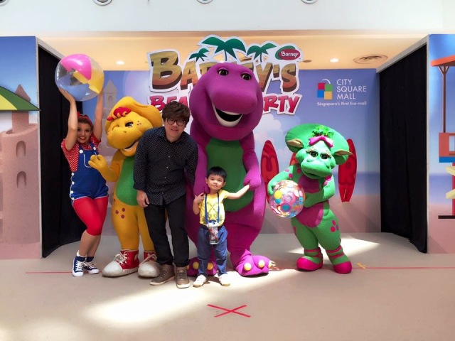 Barney's Beach Party at City Square Mall