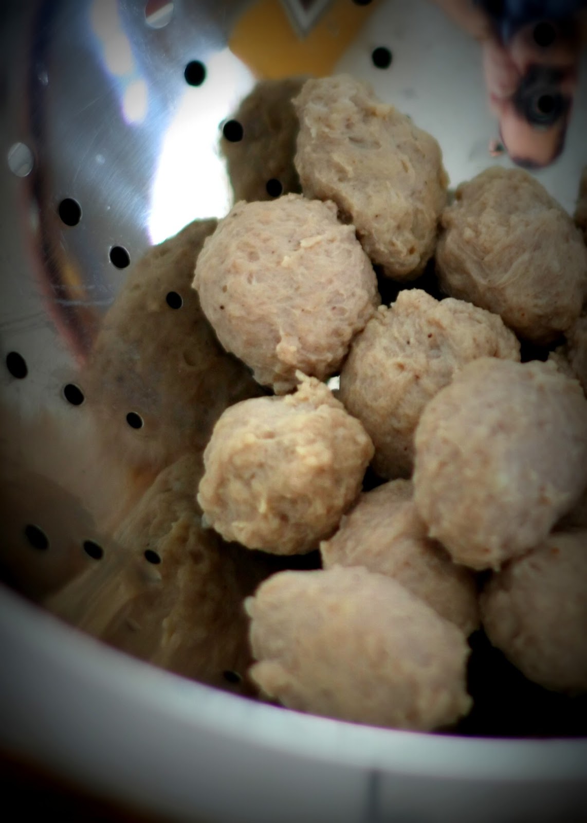 Bakso Bulat seperti Bola Pingpong [ Beef Meatball Soup ] | Pimentious