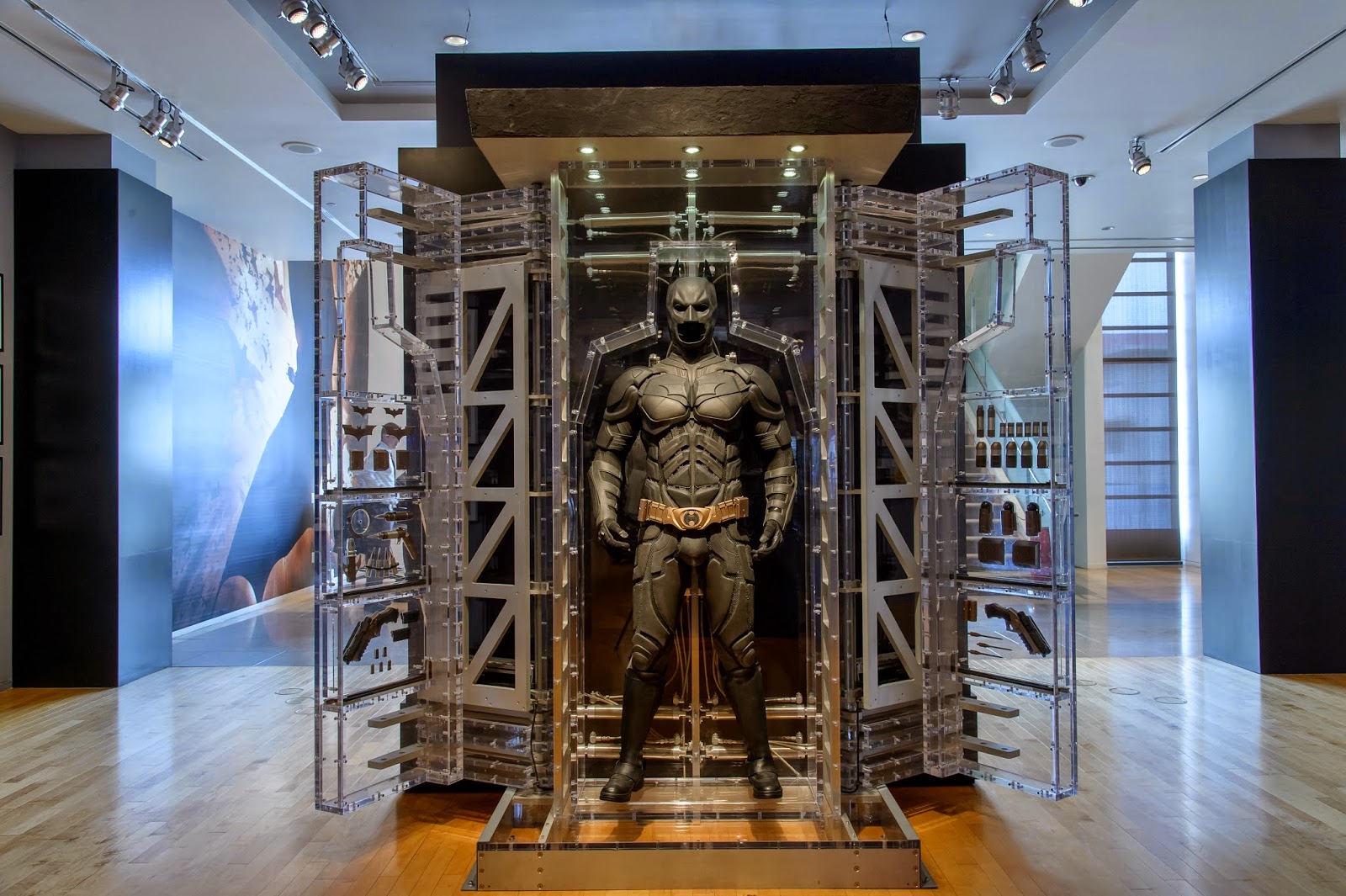 Los Angeles Graffiti: The Batman Exhibit - Warner Bros VIP Studio Tour