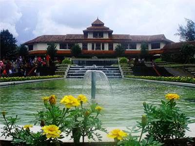Foto Taman Bunga Nusantara Cipanas, Puncak, Cianjur - Kabupaten Cianjur