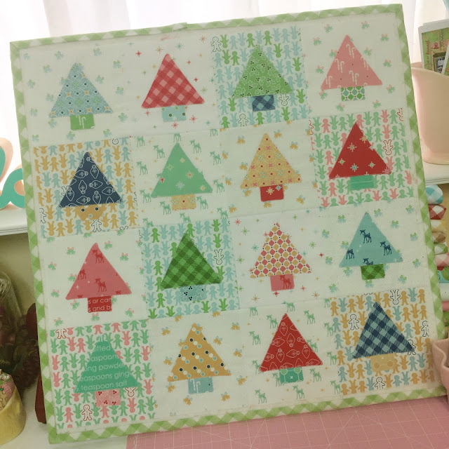 Bee In My Bonnet: Cozy Christmas Sew Along - Cute Little Trees Tutorial!!