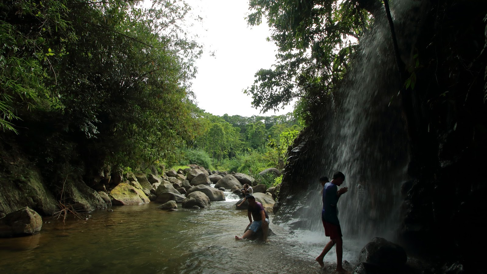 Curug Handeleum dan Leuwi Asih-Destinasi Wisata Baru di Sentul-Bogor