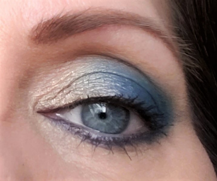 Blue Makeup: Blue Eye Shadow, Blue Eye Liner, Blue Lipstick and Blue ...