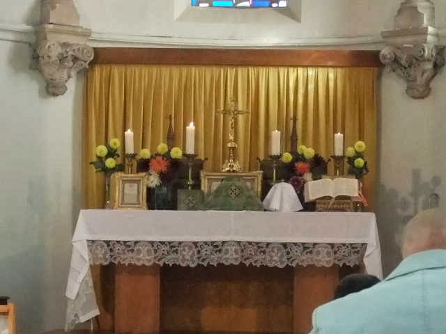 The Latin Mass : Latin Mass in the Vendee