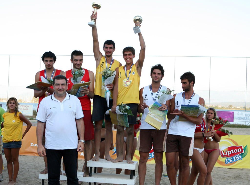 drapetsonavolley: ΓΙΑΝΝΕΛΗΣ / ΝΑΤΣΙΟΣ ΚΑΙ ΚΑΡΑΤΖΟΠΟΥΛΟΥ / ΣΠΑΝΟΥ ΟΙ ...