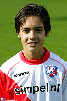 Shayne Pattynama Resmi Bela Timnas Indonesia ~ Profil Atlet Olahraga Dunia