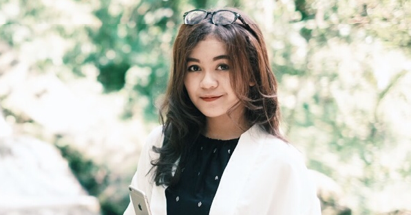 Nathania Verina's blog: Biography of Syafira Devani Putri