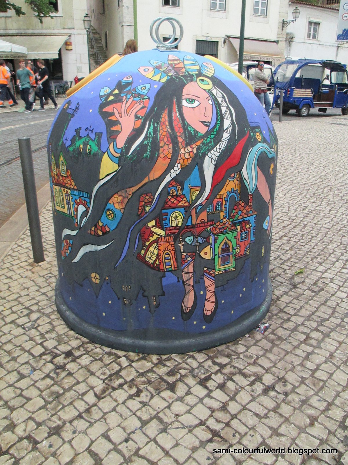 COLOURFULWORLD: Monday Mural - Recycling bins in Lisbon