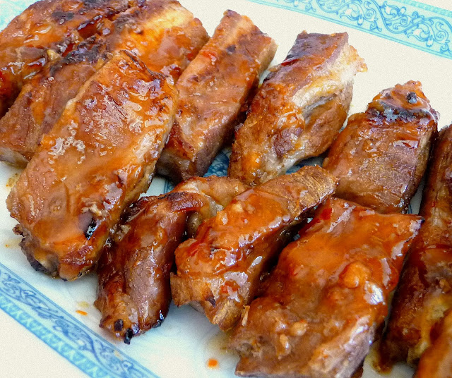 The Red Gingham: Sweet Chili Ribs