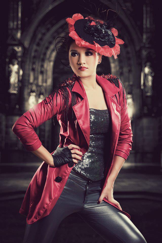 MoeKyaShweKo, Beautiful Girls