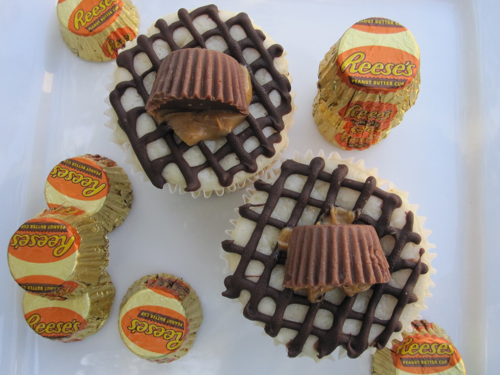 For the Love of Dessert: Reese's Peanut Butter Cup Cheesecake