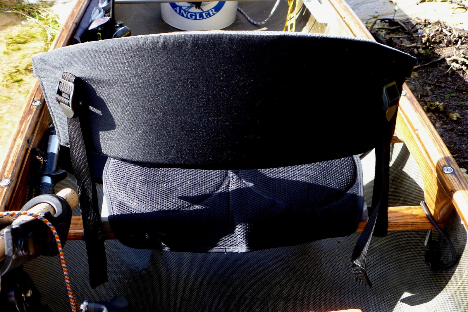 Adventures in the Everglades: Canoe backband - searching for comfort.