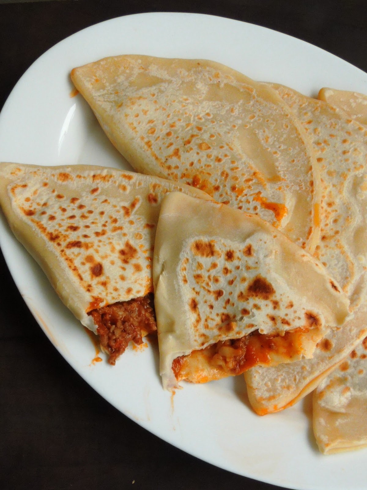 Priya's Versatile Recipes: Qutab/Kutab/Gutab/Azerbaijan Stuffed Flatbread