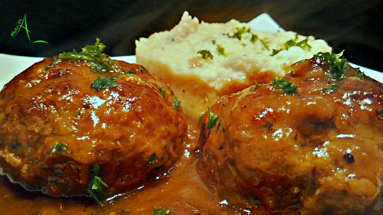 La cuisine de Christine: Les boulets à la liégeoise : une institution