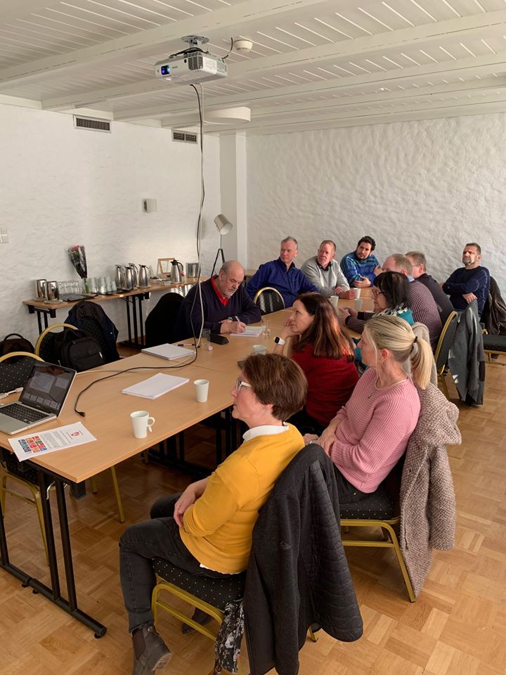 Ariel: Medlemsmøte i partiet og besøk på Anders Svor-muséet