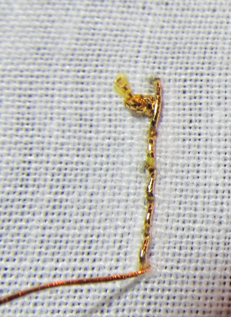 Baroque Embellishments: Reverse Chain Stitch Instructions