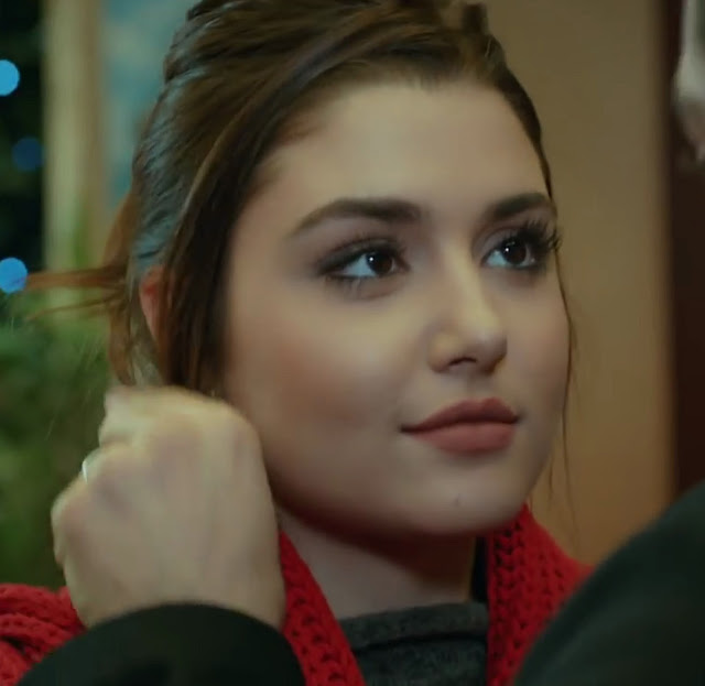 Hande Ercel - Bollywood Actress Telugu Tamil Actress Photo Gallery