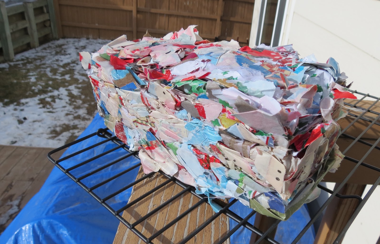 Colorado Urban Homesteader: Recycled Paper Fire Bricks