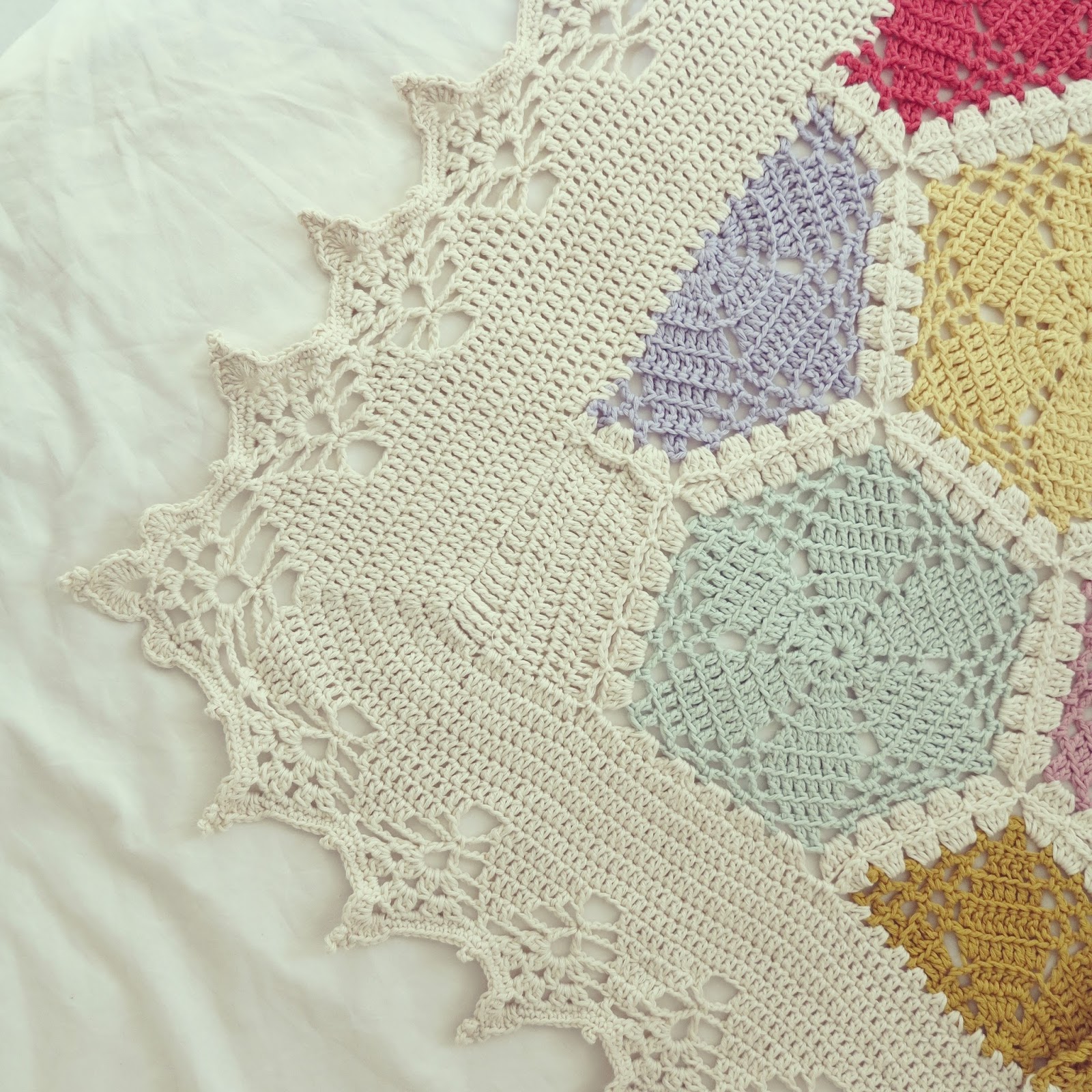Ergahandmade: Crochet Blanket + Diagrams