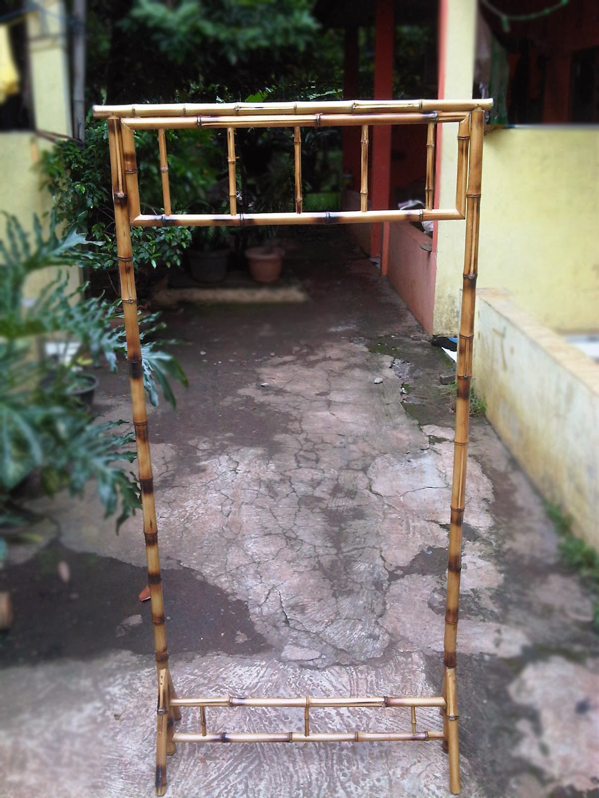 Waroeng Opera Indonesian Craft: Gawangan Bambu