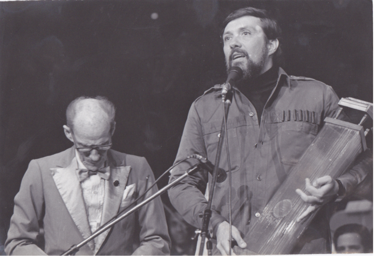 Gaspar, El Lugareño: Tony Pinelli (entrevista por Mayra A. Martínez)