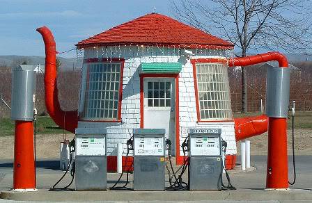 SKYme - News: [Woow One - Arts] 5 Most Unique Gas Stations in the world