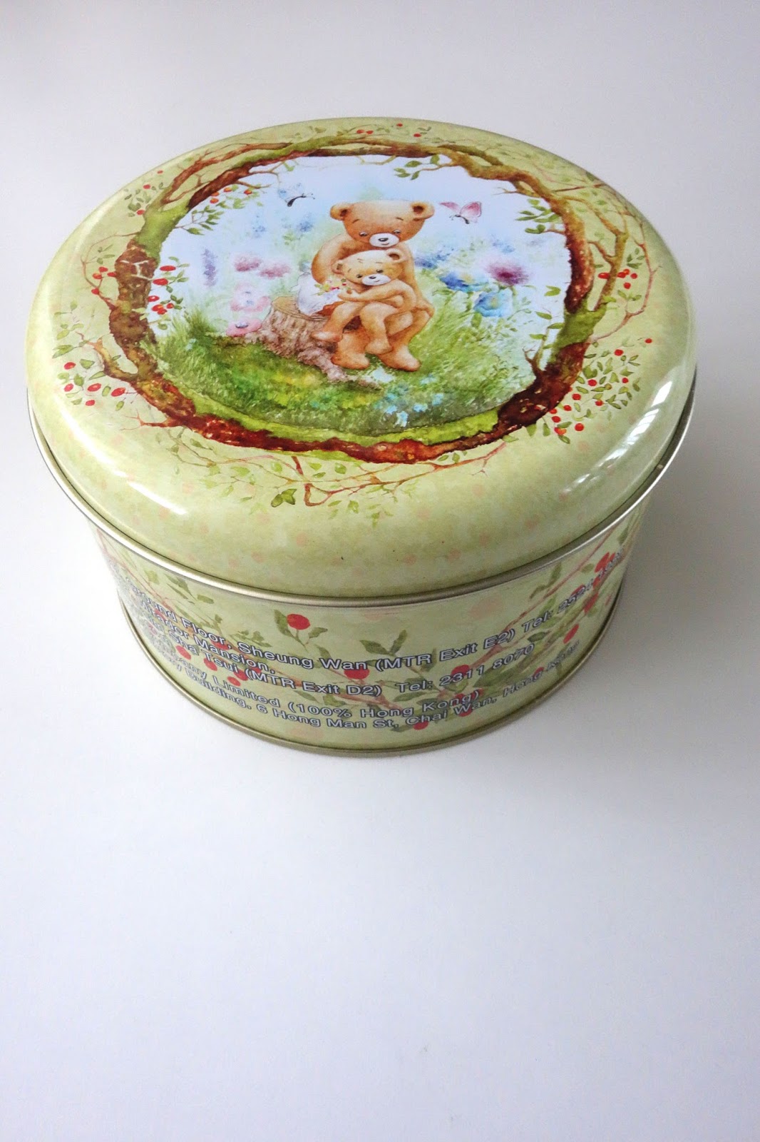 blah to TADA!: A Beautiful Biscuit Tin