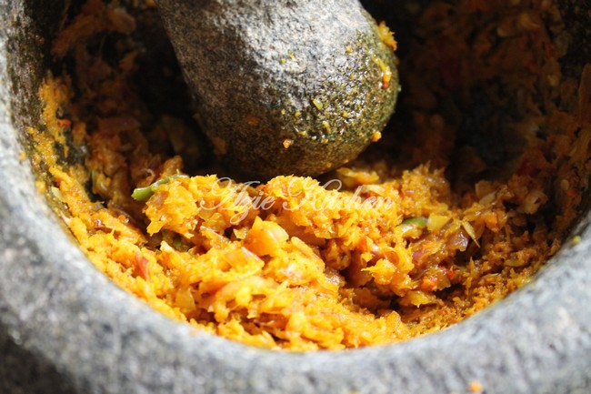 Gulai Telur Itik Cara Kelantan - Azie Kitchen