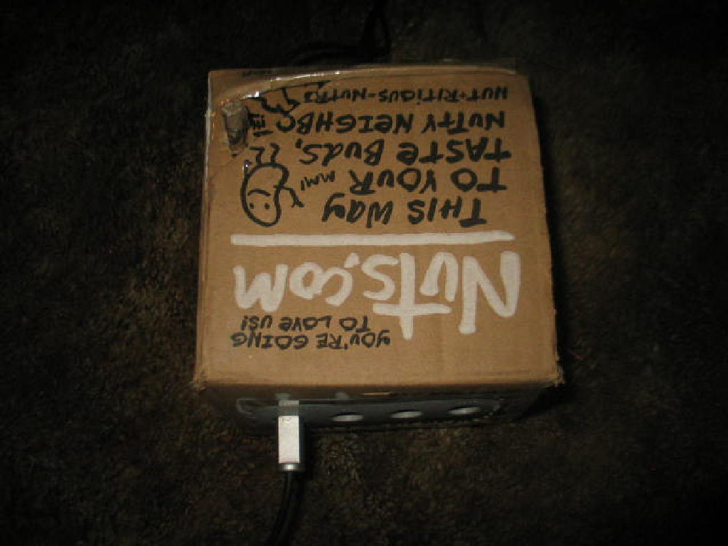 Nintendo Gamebox GC Ghetto Case Mod: Custom $0 GameCube Case