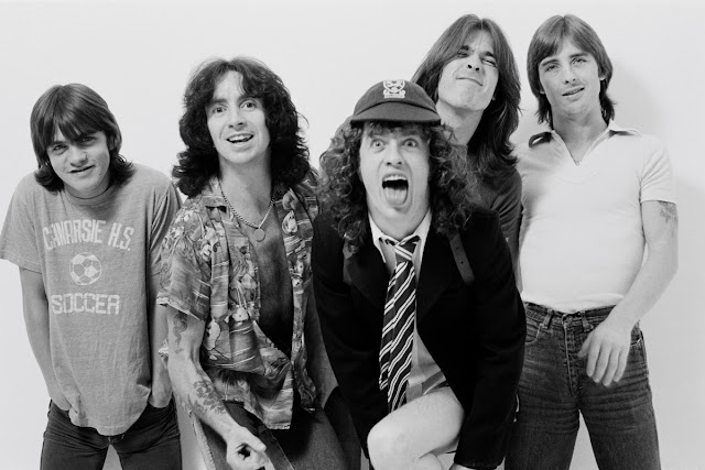 musicas anos 70 80 90 2000 : AC/DC