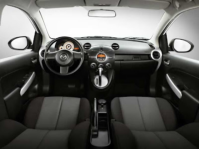 Mazda 2 Sedan/Sport 2012 | Más que un auto...