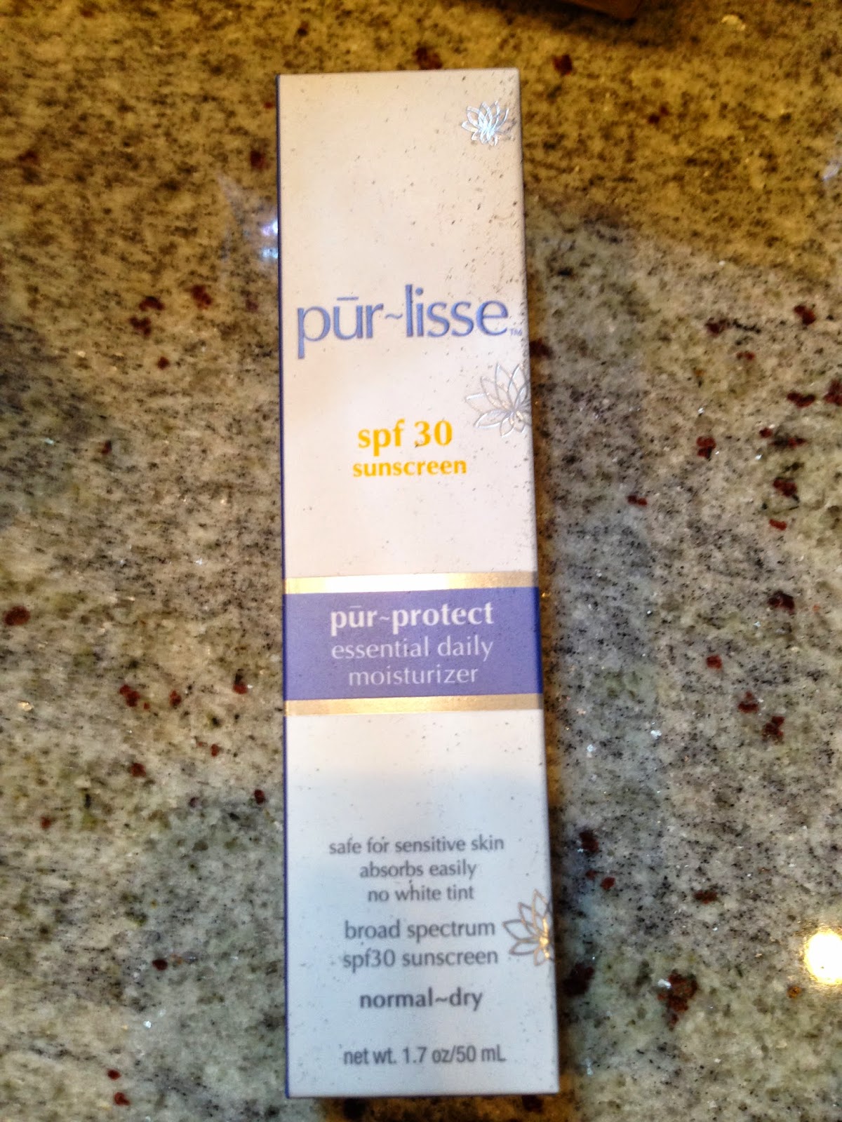 Brier Review: Lilee Beauty Box December 2014 Box