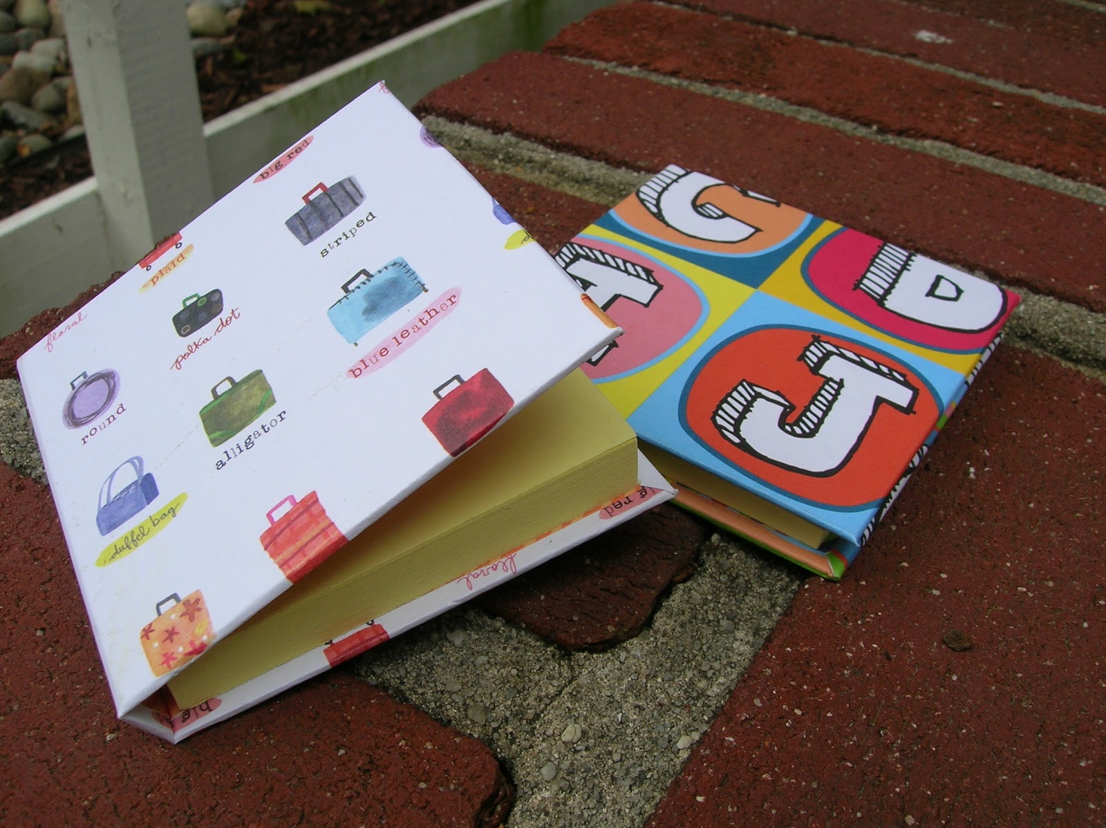 Arnold Grummer's Papermaking: Post-It Note Book Gifts!