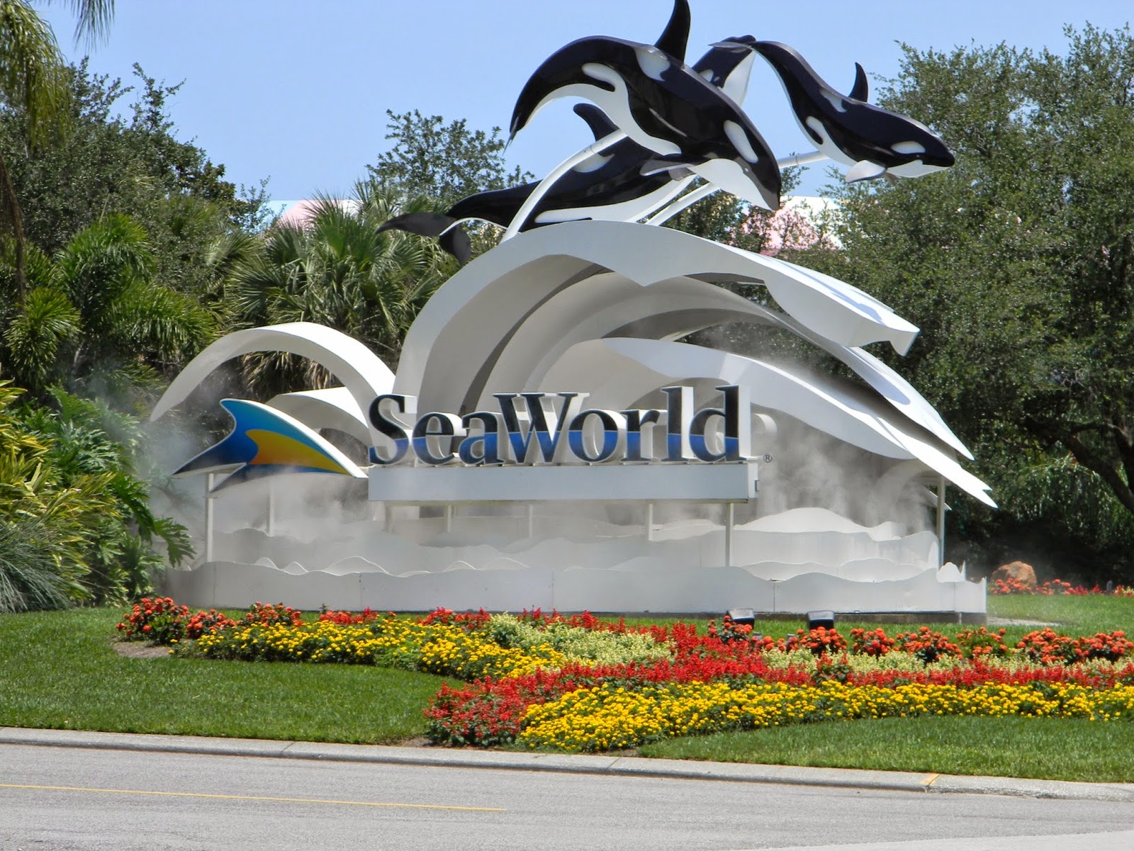 SeaWorld Florida, Orlando - Travel Guide