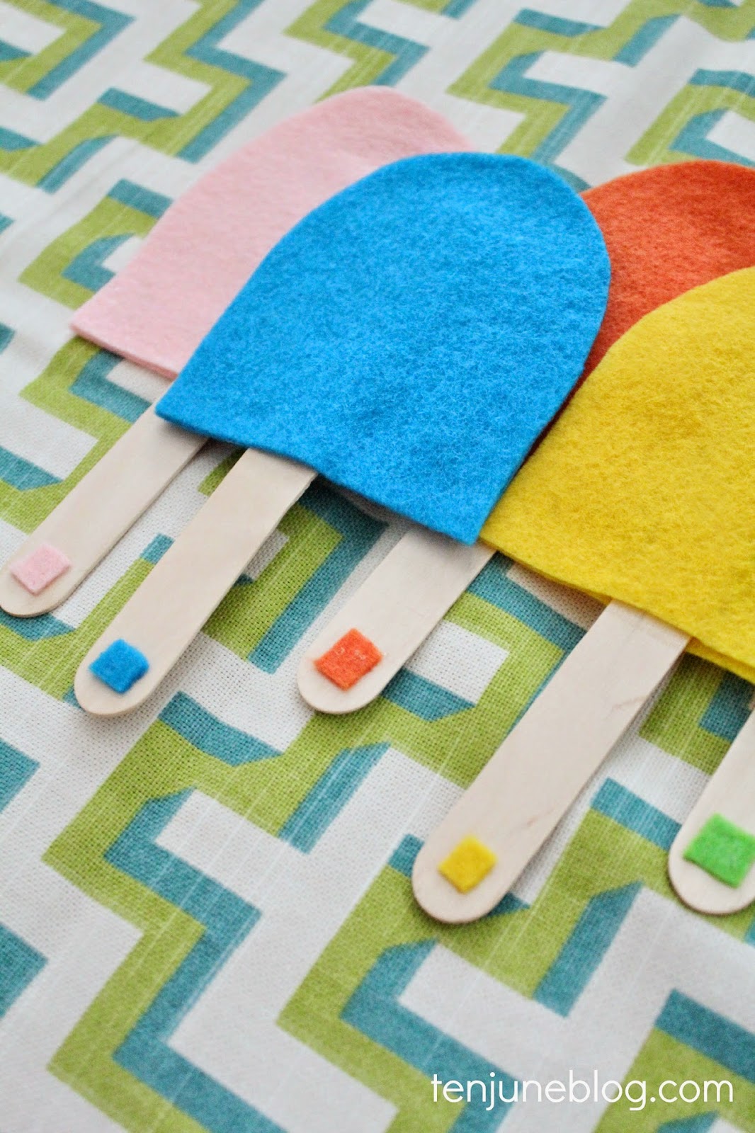 Ten June: DIY Toddler Busy Bag Popsicle Color Matching Game