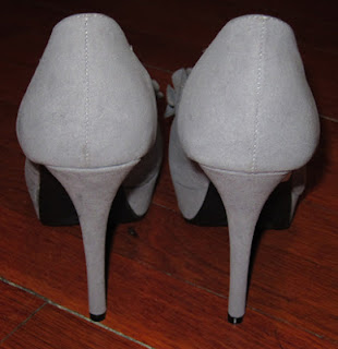 Be Linspired: Loose-fitting heels? Easy fix.