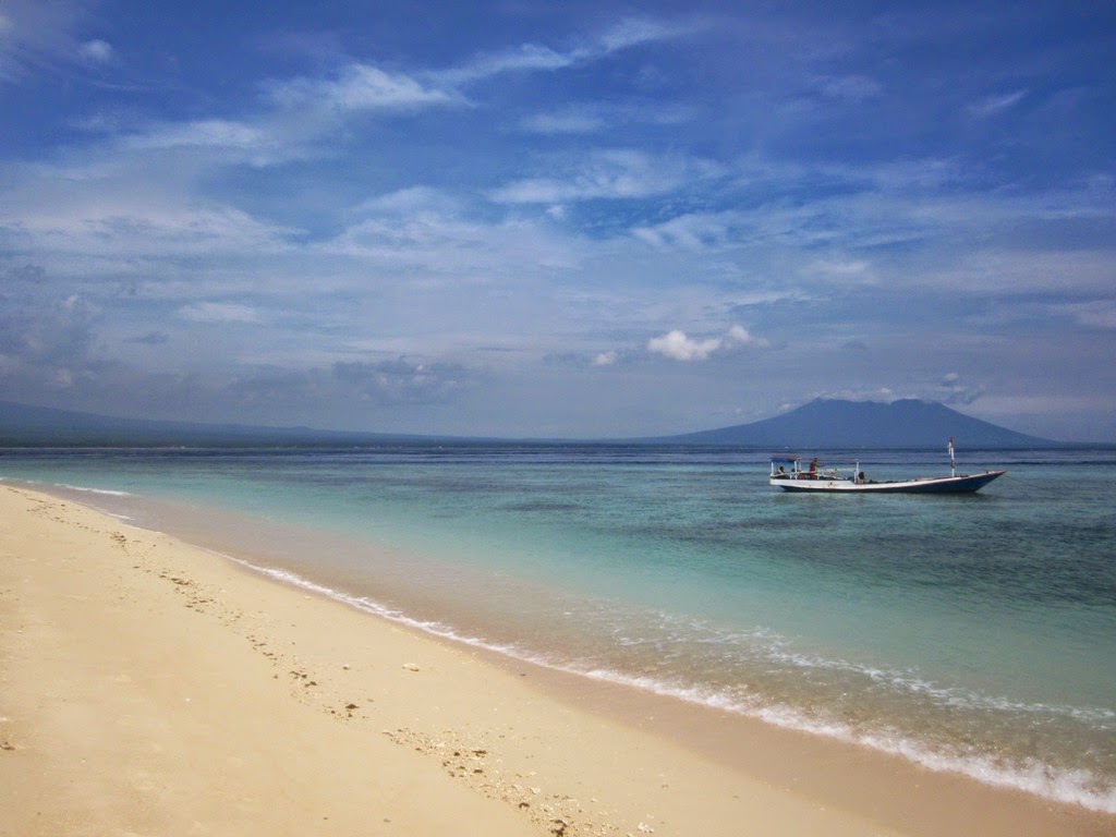 BALI & BANYUWANGI: BANYUWANGI: TABUHAN ISLAND