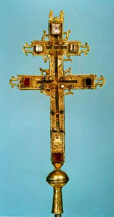 LA SETTIMANA SANTA A BARLETTA (BT): Reliquia della S. Croce (Cattedrale ...