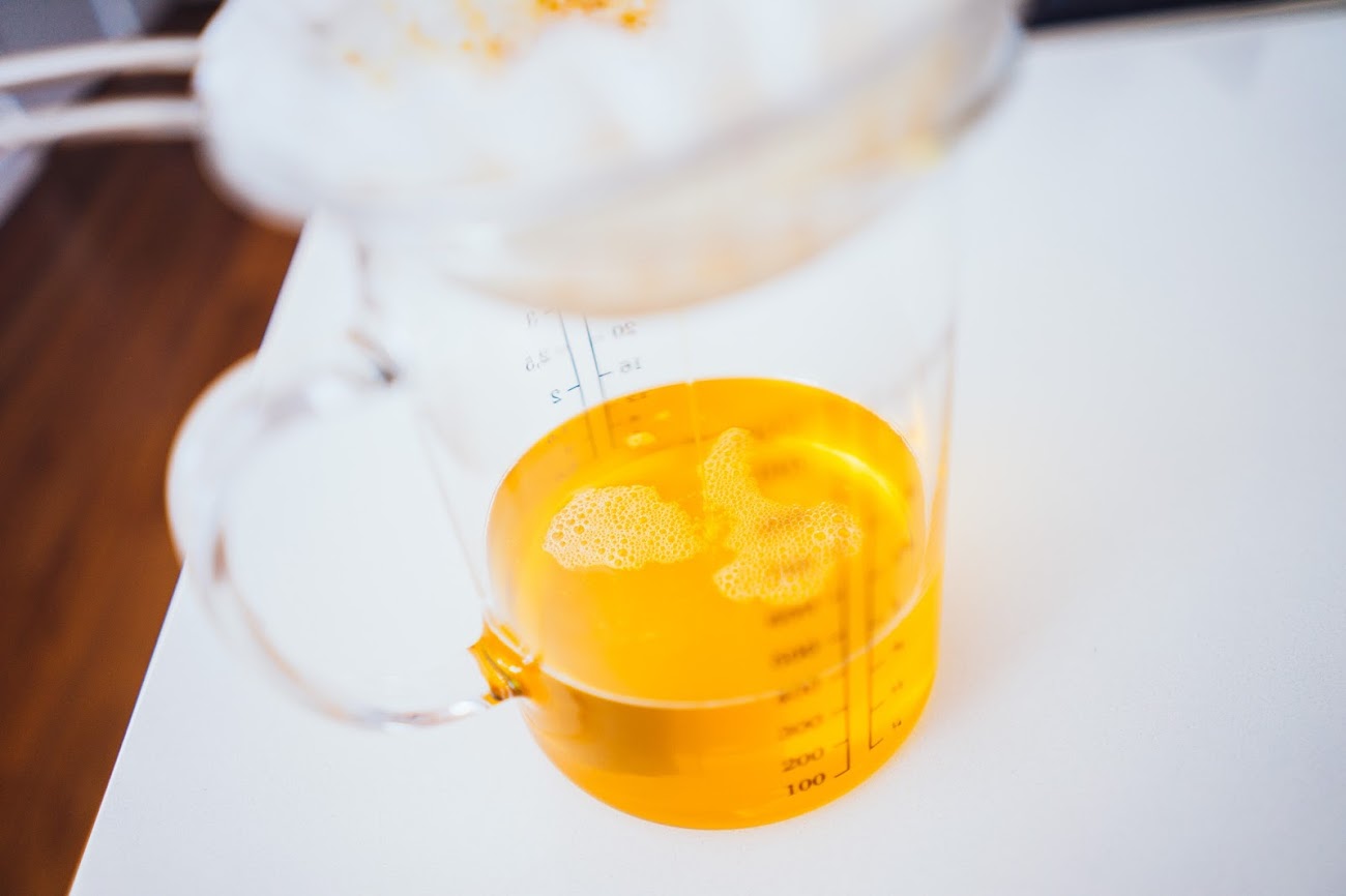 Jak zrobić GHEE masło klarowane? (Krok po kroku + Triki) | julia caban