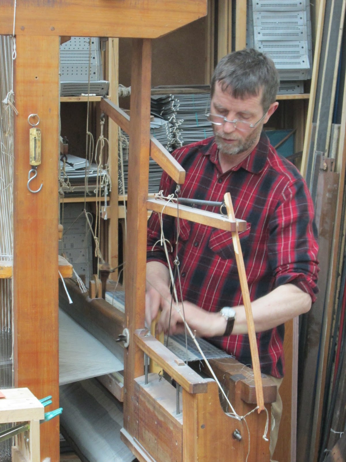 Singing Weaver