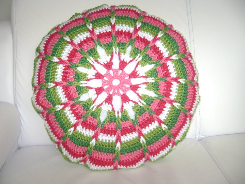 Artes da Lena: Almofadas de croche