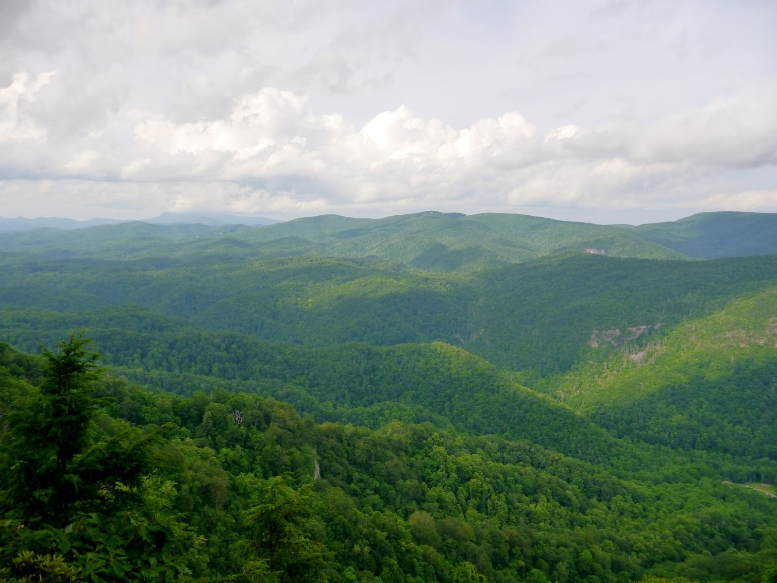 American Travel Journal: Chestoa View to The Loops - Blue Ridge Parkway