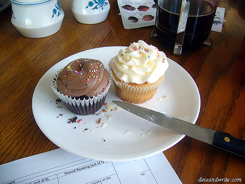 THE SAVVY SHOPPER: Cupcakes For A Party Of Two