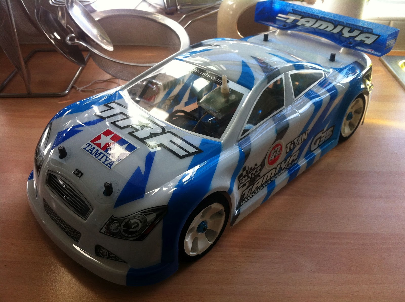 How to cut and prepare a shell for Club racing | The RC Racer